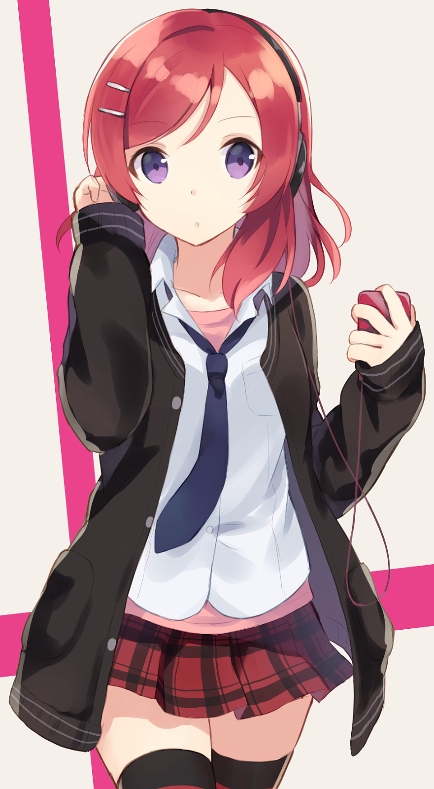 Maki listening to music [Love Live!] : r/awwnime